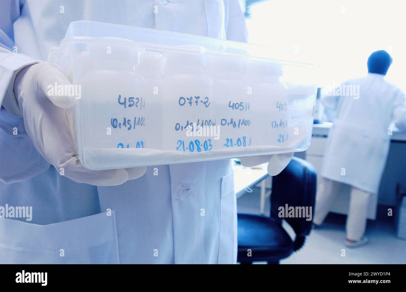 Chemical characterization laboratory Stock Photo - Alamy