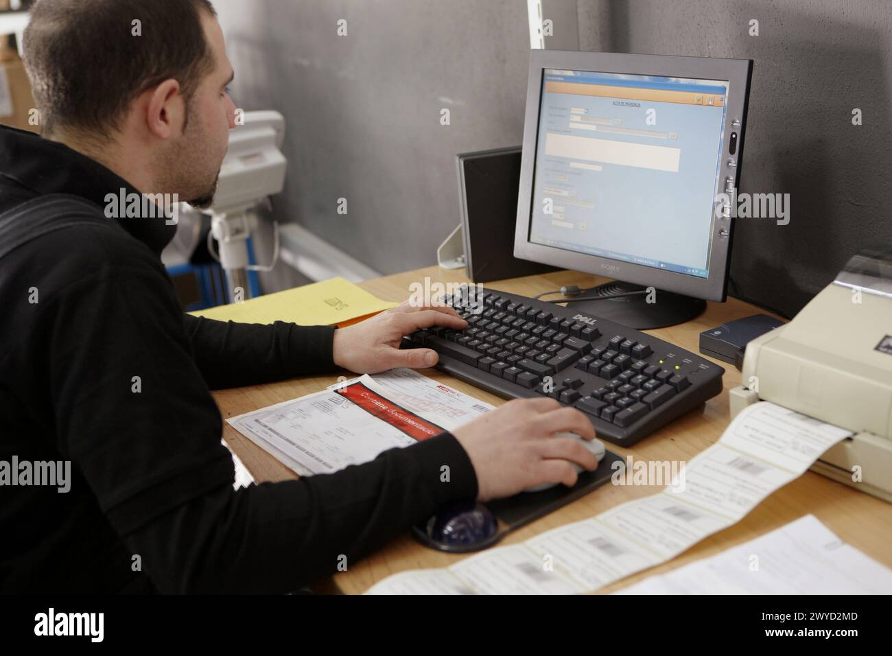 Label printing hi-res stock photography and images - Alamy