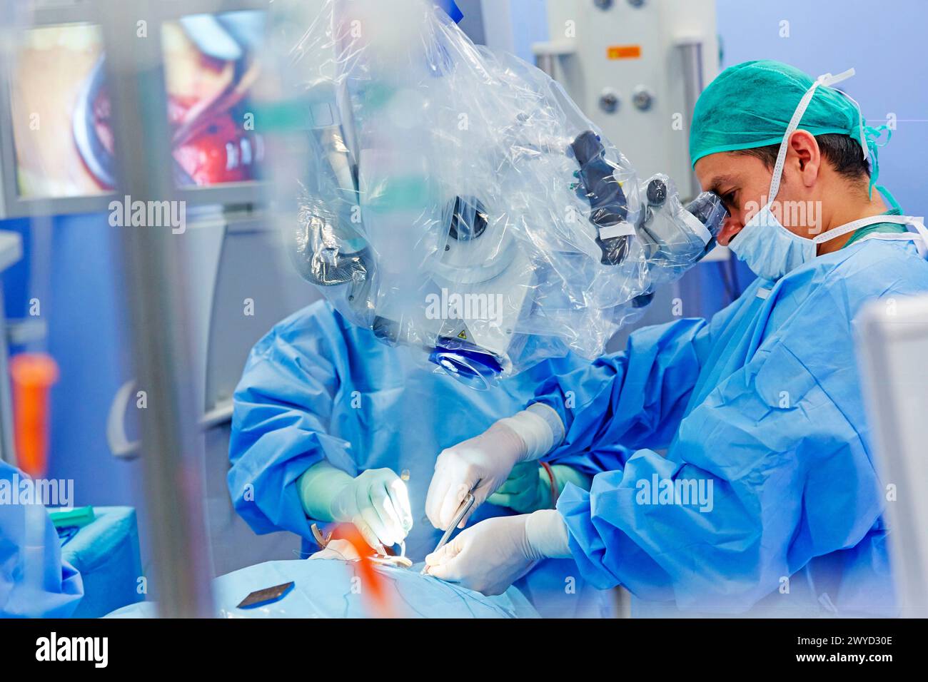 Operating room, Brain operation, Neurosurgery, Hospital Donostia, San ...