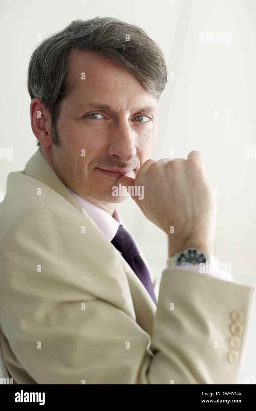 White haired leaders hi-res stock photography and images - Alamy