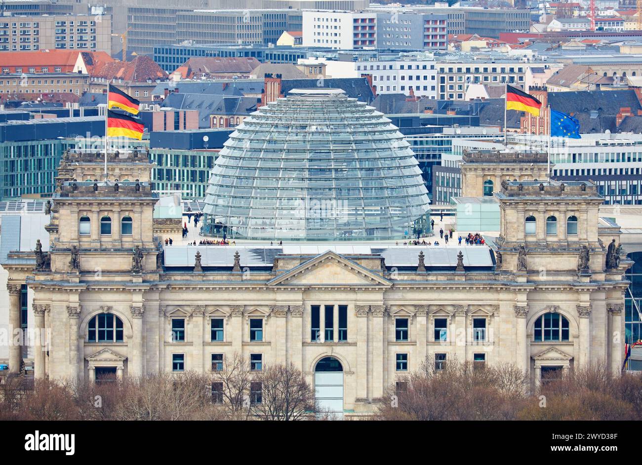 Reichstag building roof terrace hi-res stock photography and images - Alamy
