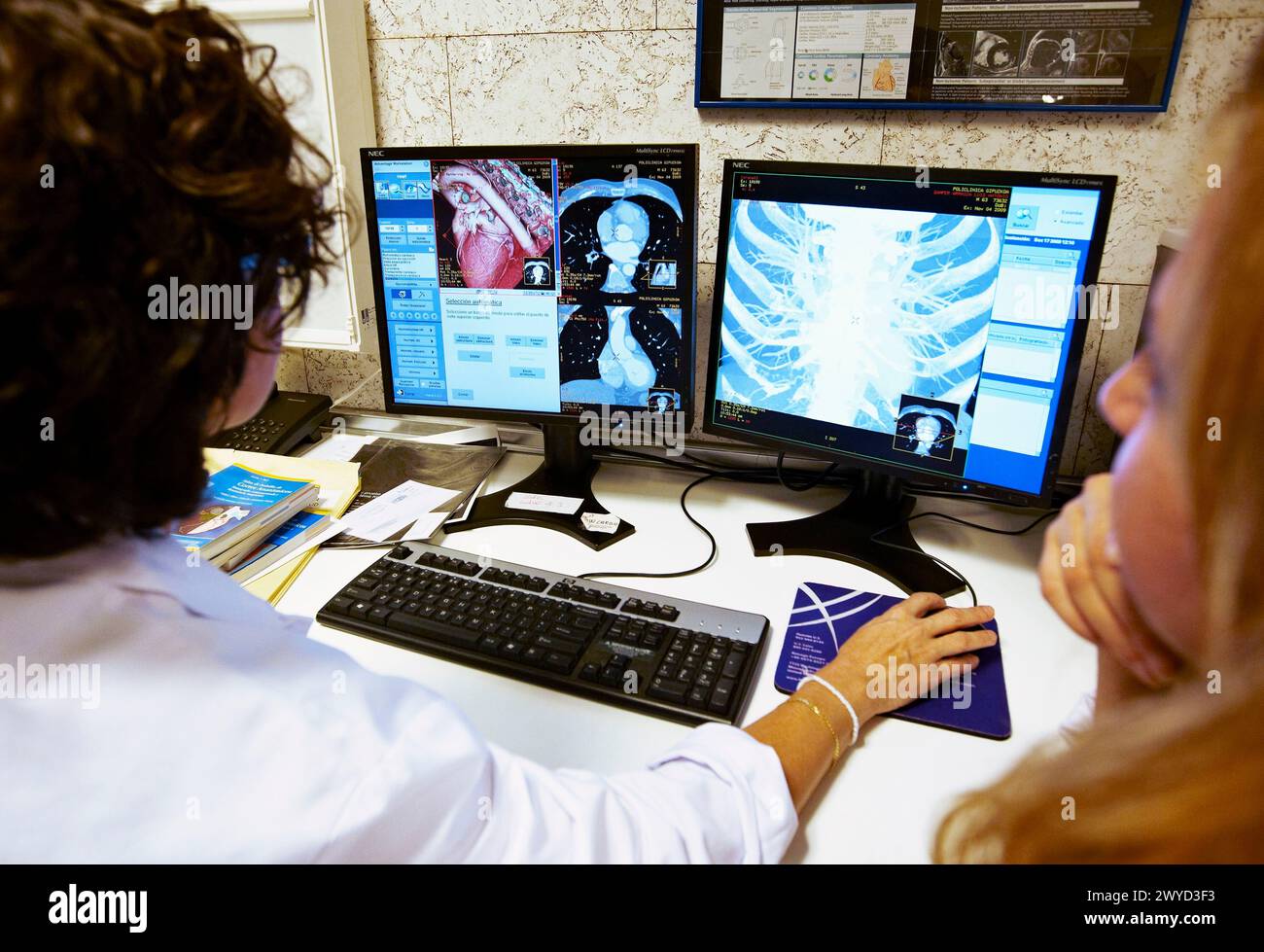 Heart images of ct scan or mri hi-res stock photography and images - Alamy