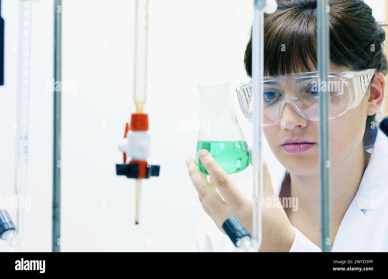 Chemical characterization laboratory Stock Photo - Alamy