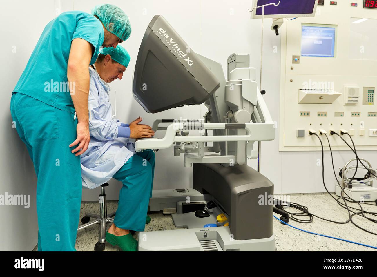 Surgical Treatment of Prostate Cancer, Radical prostatectomy, Da Vinci ...