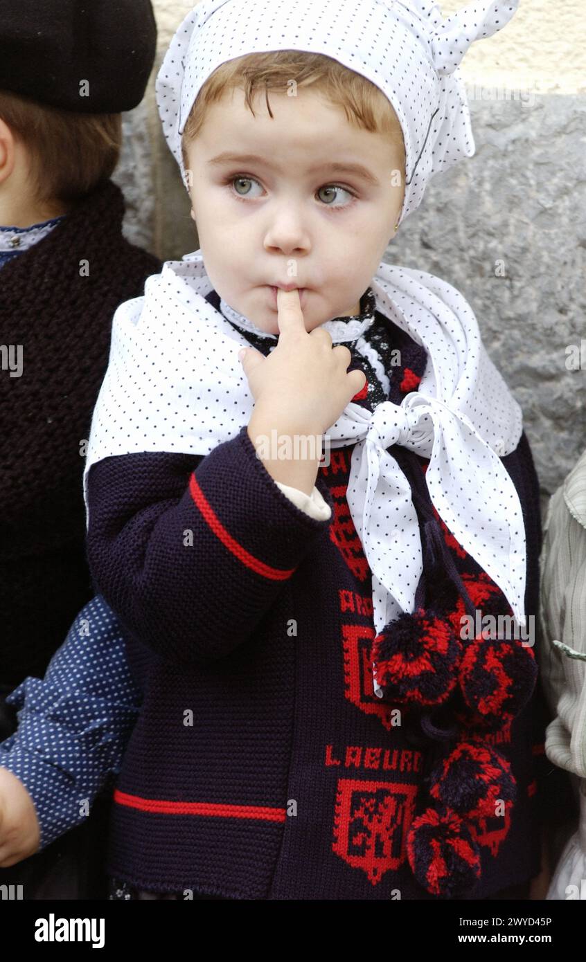 Children in traditional costume country hi-res stock photography and ...