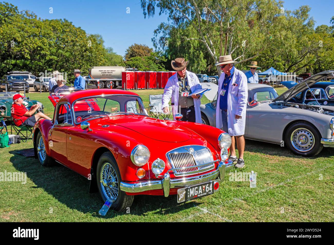Mga hard top hi-res stock photography and images - Alamy