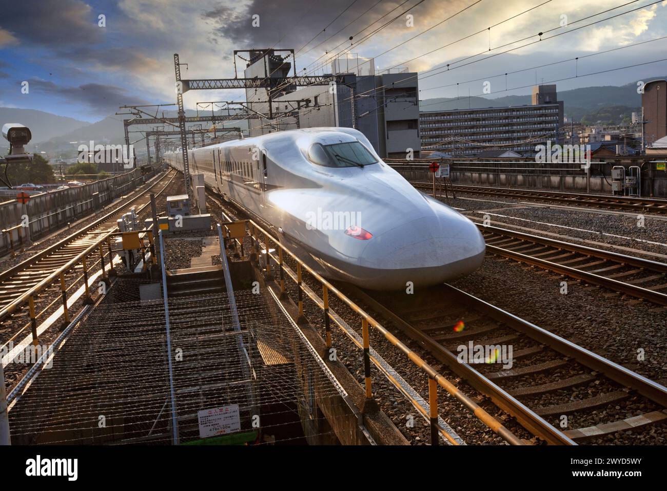 Shinkansen high speed train, Railway station, Kyoto, Japan Stock Photo - Alamy