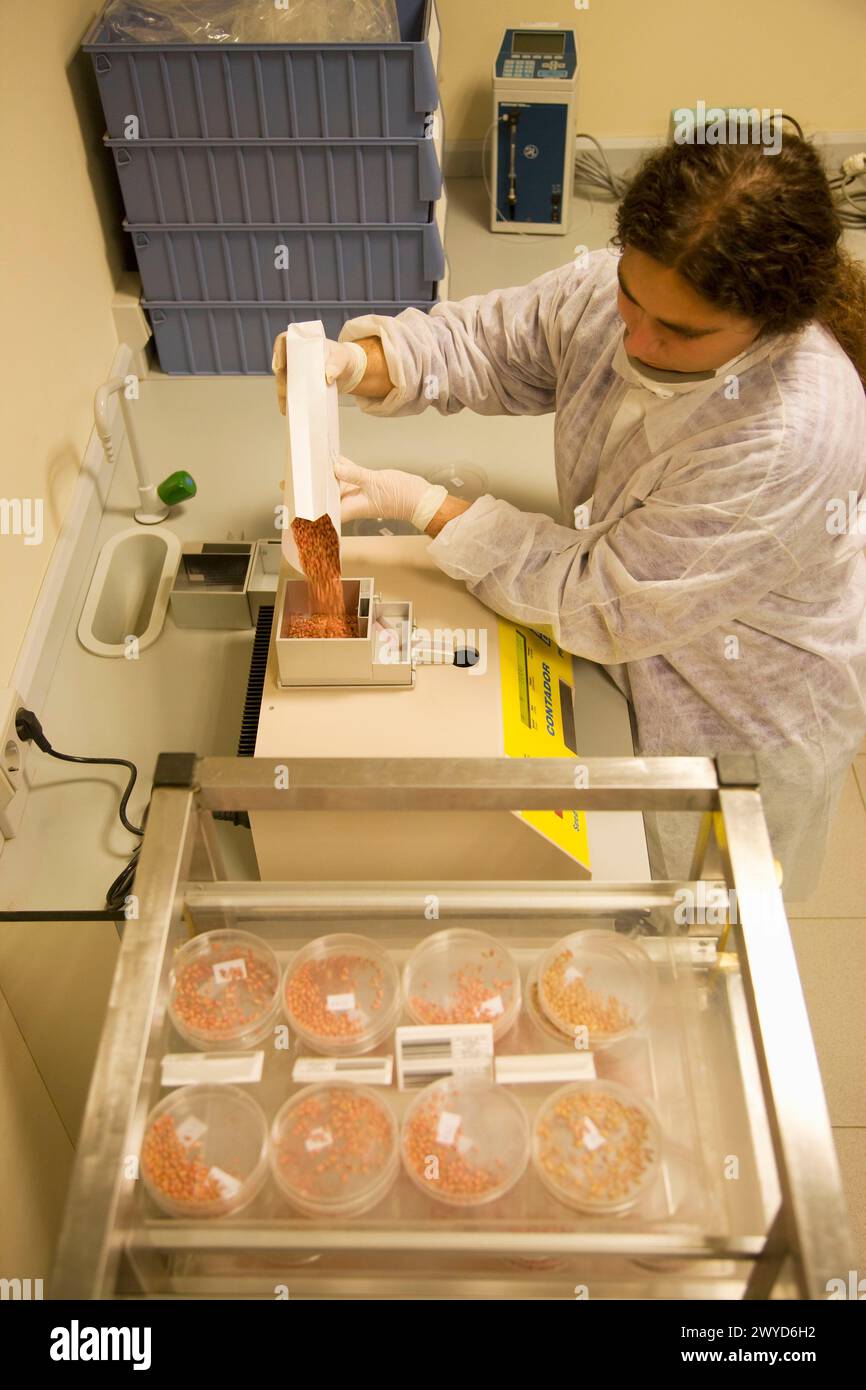 Desarrollo de precisión hi-res stock photography and images - Alamy