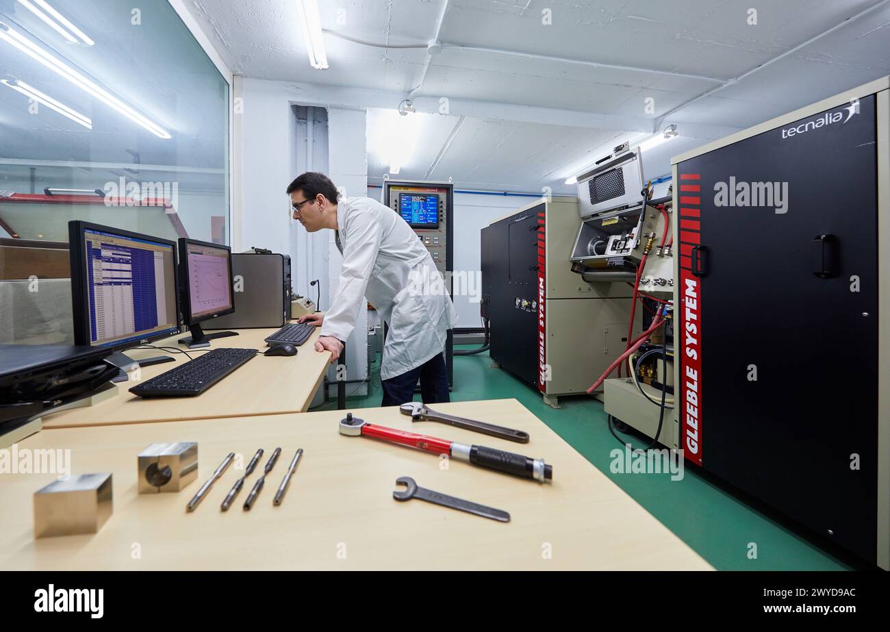 Dynamic thermal mechanical testing of materials and simulation of ...