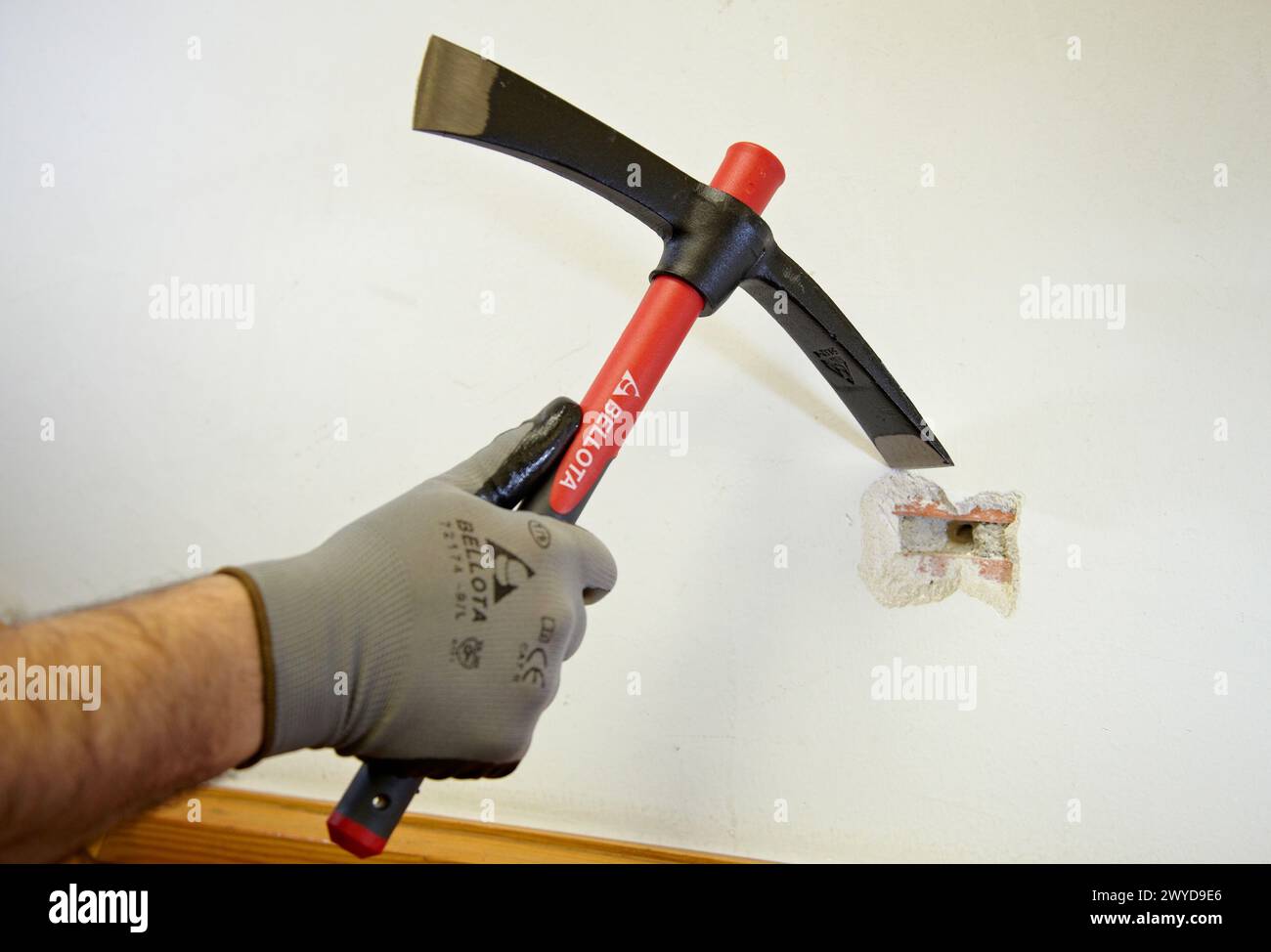 Pickaxe tool hi-res stock photography and images - Alamy