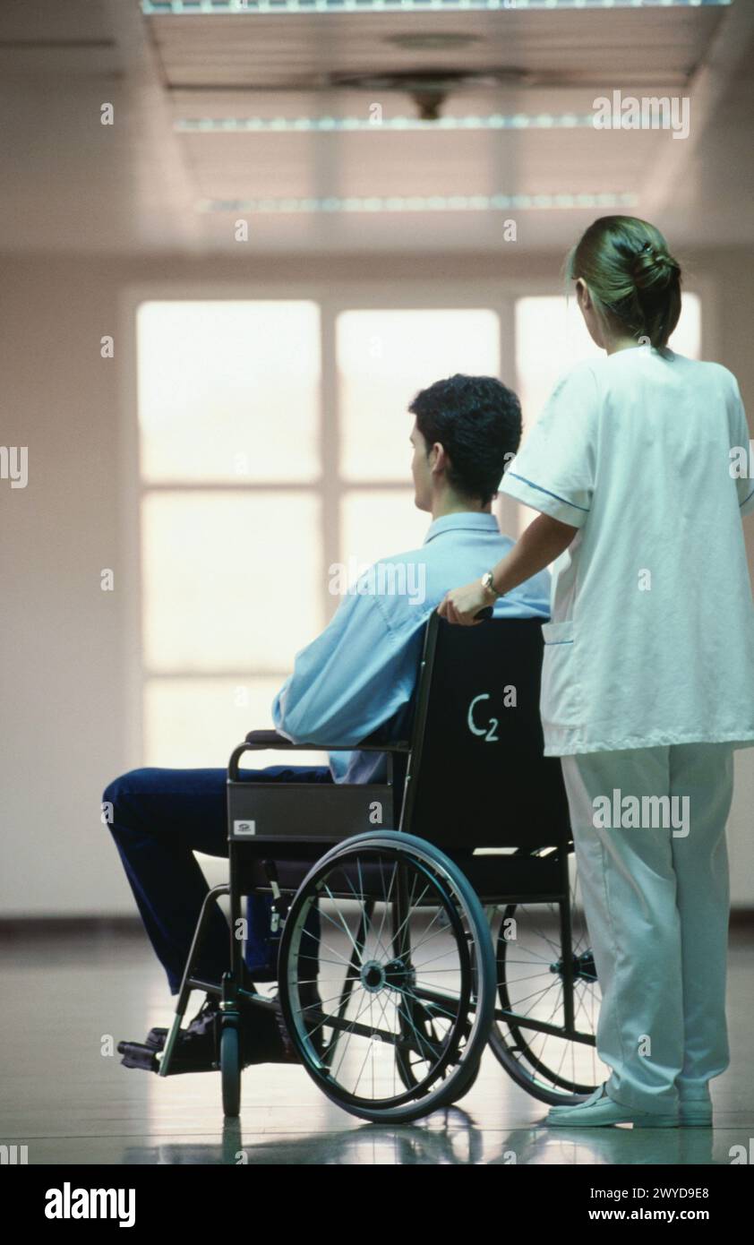 Lines of people in hospitals hi-res stock photography and images - Alamy