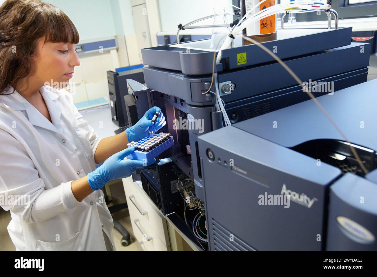 High resolution liquid chromatography hi-res stock photography and ...