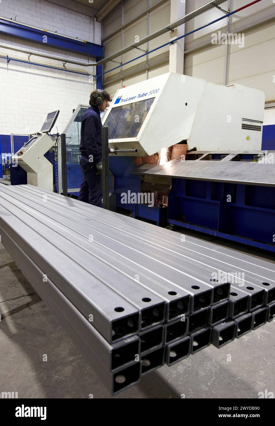 Steel sections hi-res stock photography and images - Alamy