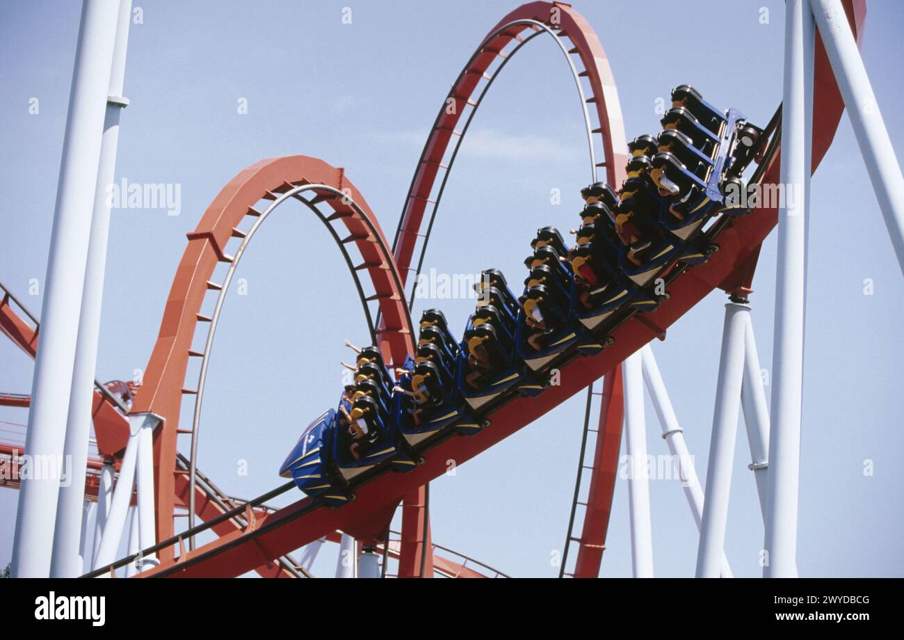 Dragon roller coaster ride hi-res stock photography and images - Alamy