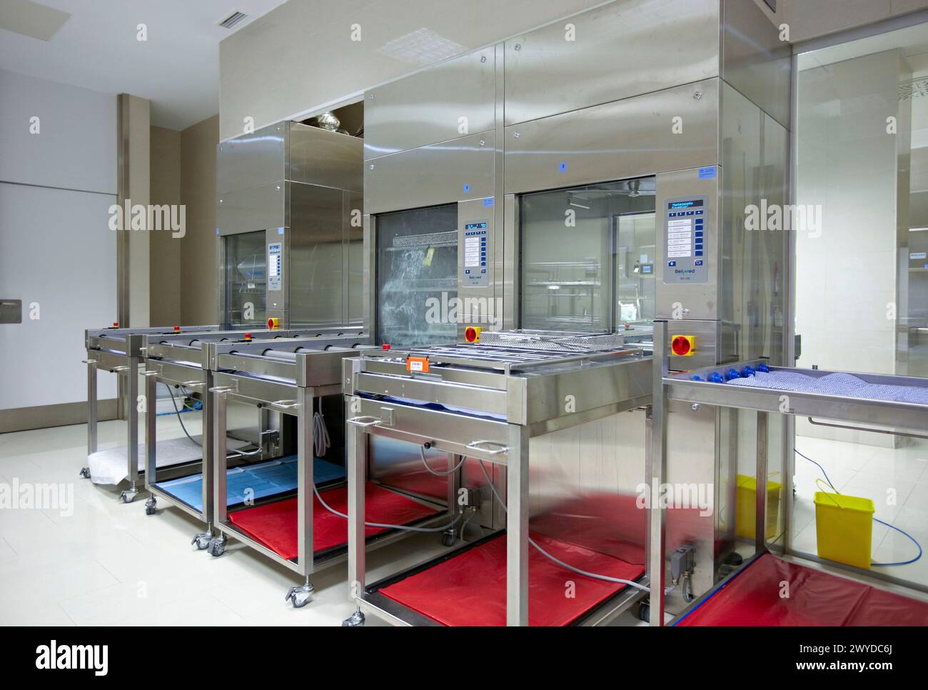 Cleaning surgical instruments sterilization hi-res stock photography ...