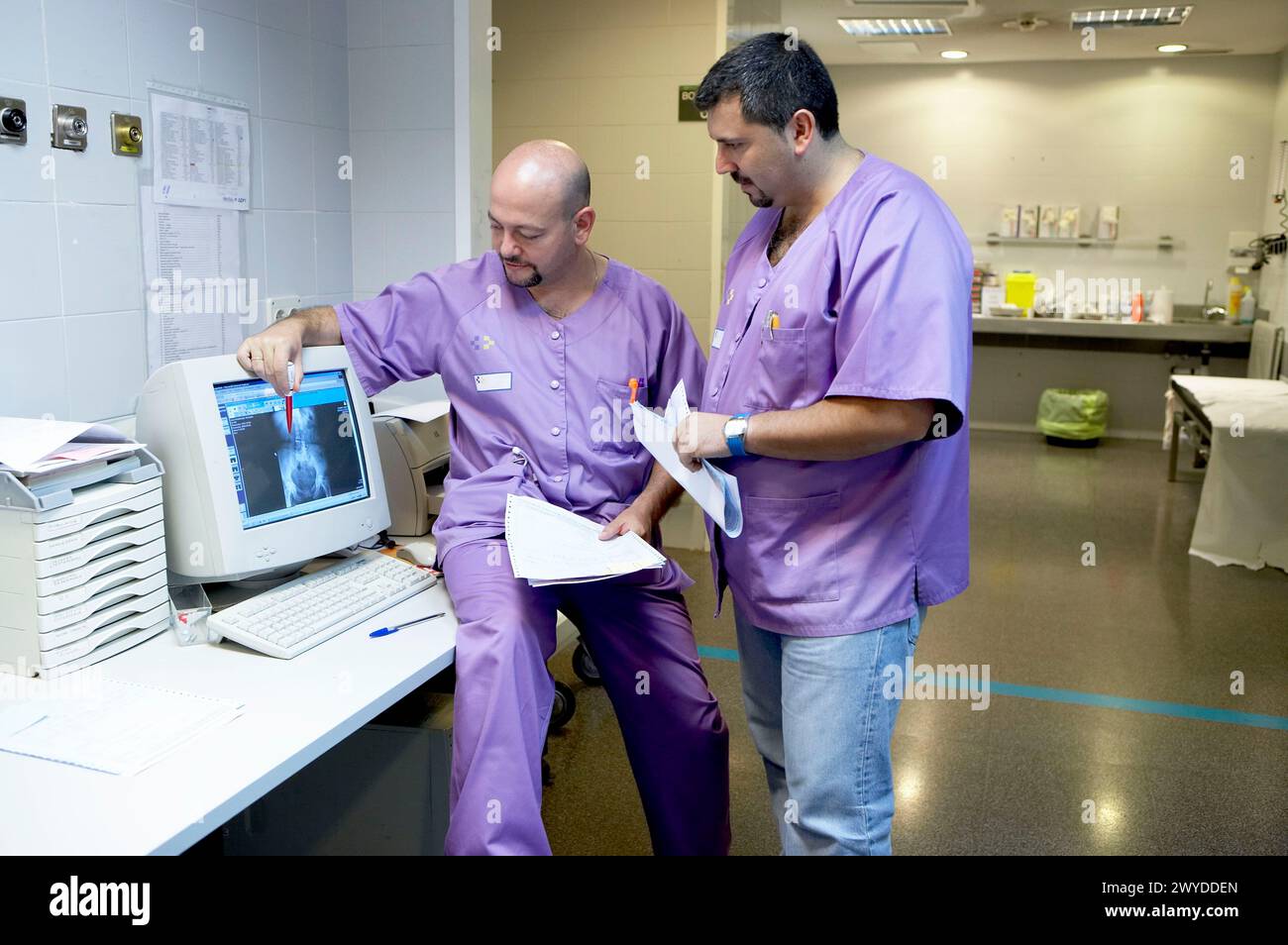 Emergency room. Hospital Universitario Gran Canaria Doctor Negrin, Las ...