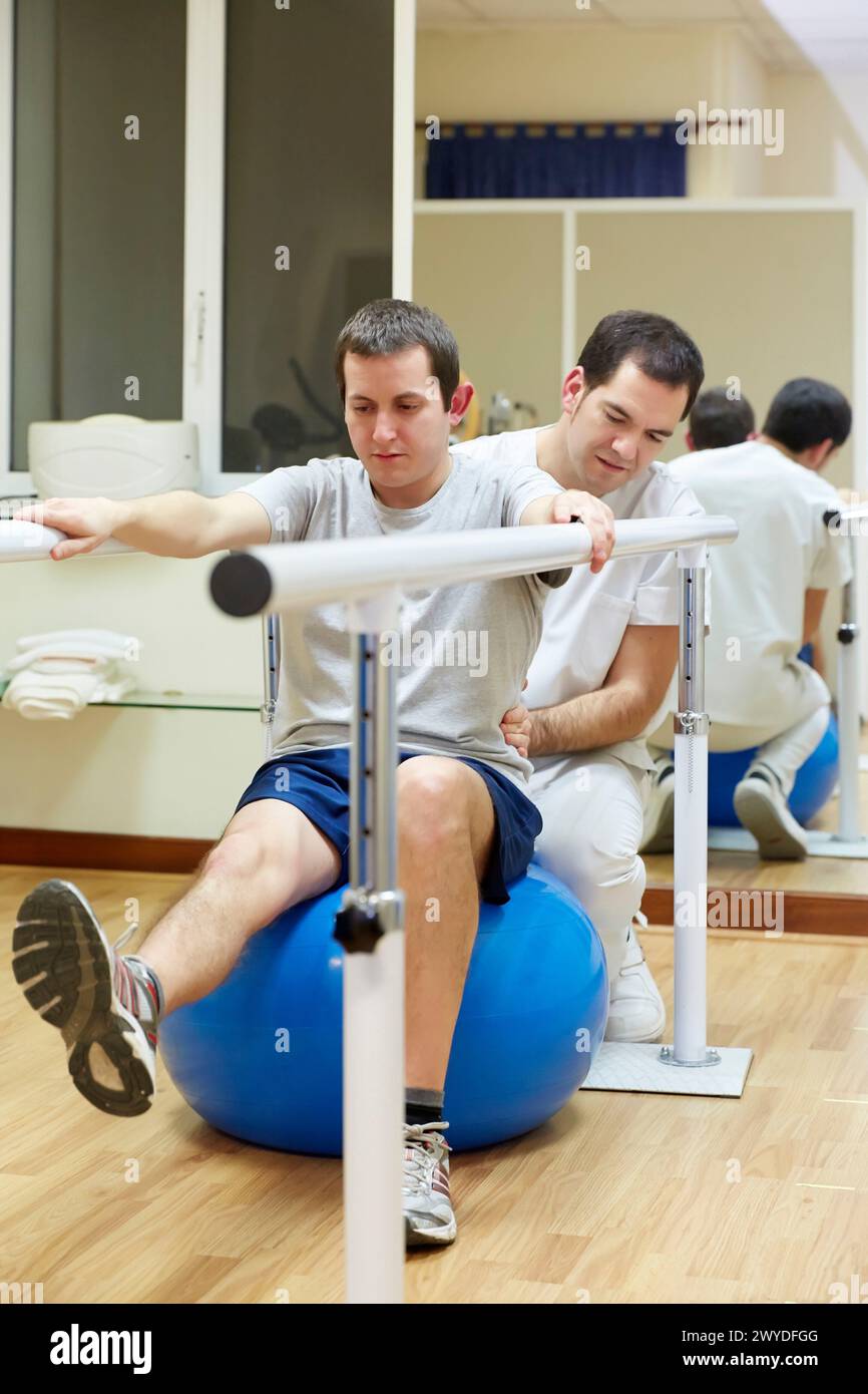 Proprioception exercises knee ankle hip hi-res stock photography and ...