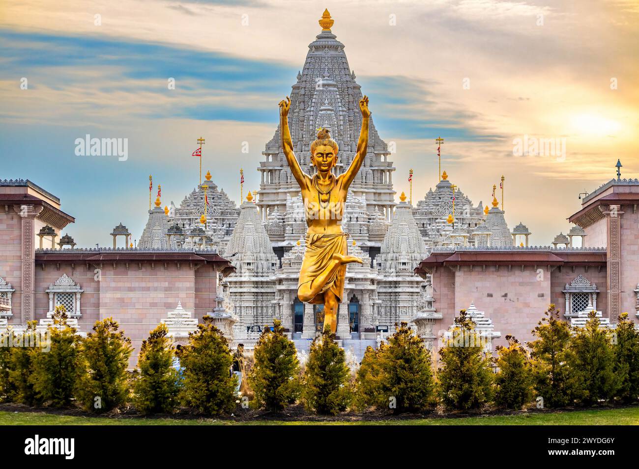 Statue of Nilkanth Varni with Akshardham Mahamandir temple in the back ...
