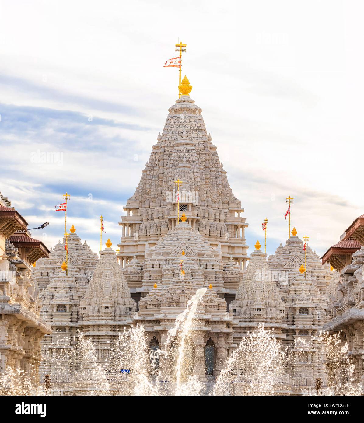 Scenic view of Akshardham Mahamandir temple at BAPS Swaminarayan ...
