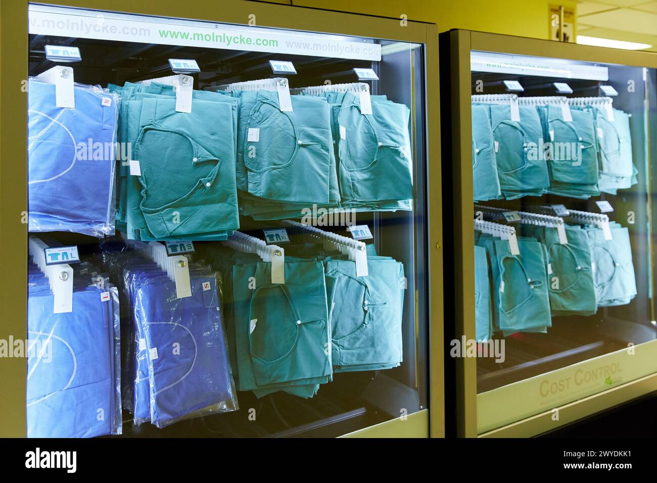 Scrub suits, clothes vending machine operating room, Hospital Donostia ...