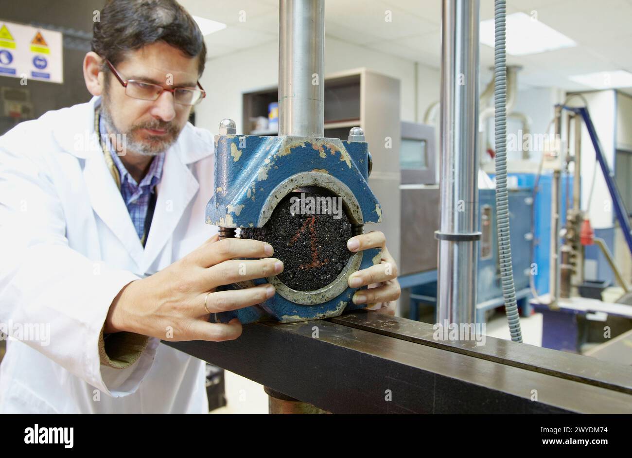 Lab test asphalt hi-res stock photography and images - Alamy