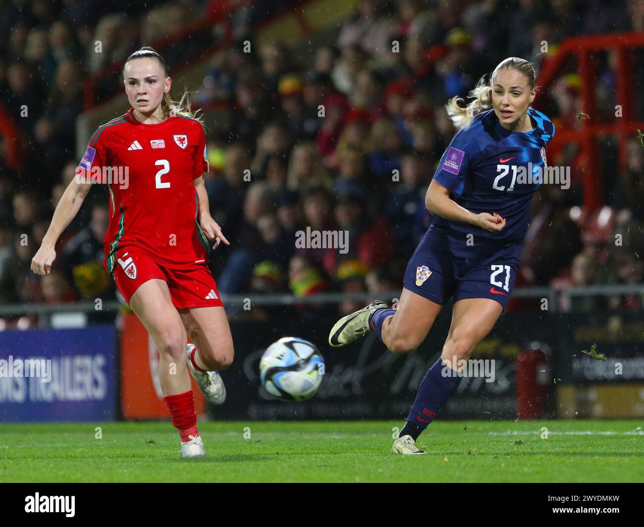 Stok Cae Ras Stadium, UK. 5th Apr, 2024. Lily Woodham (2) Defender for ...