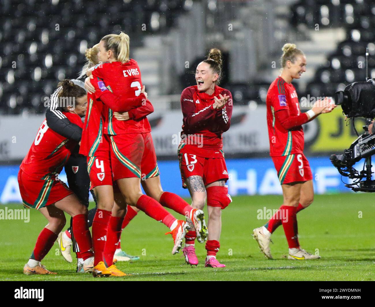 Stok Cae Ras Stadium, UK. 5th Apr, 2024. All smiles for the Wales women ...