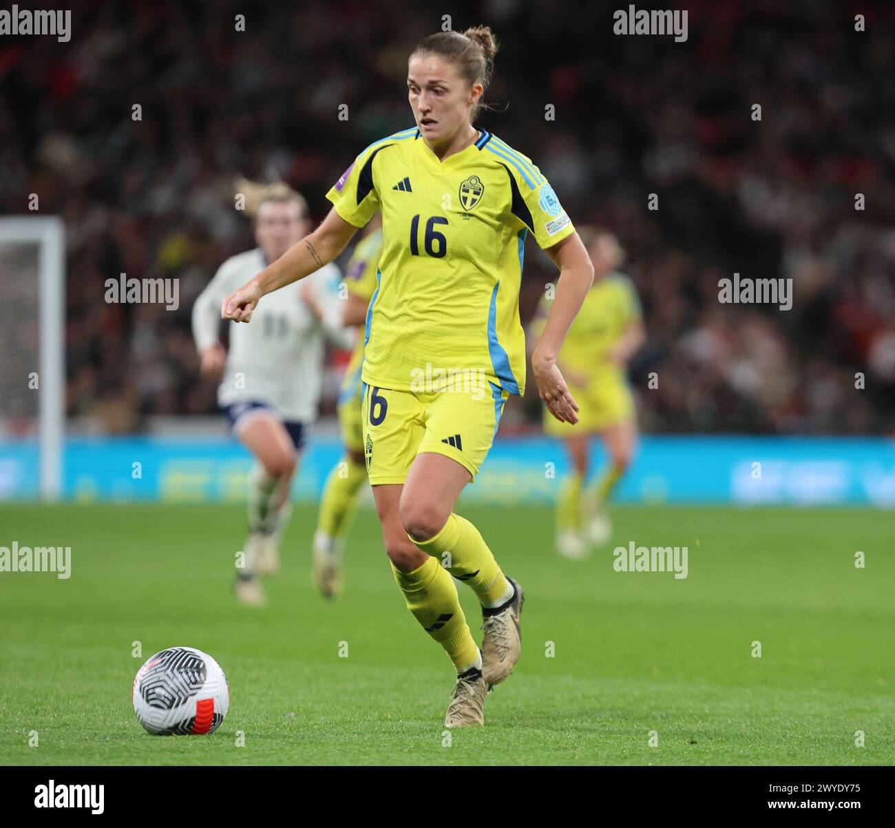 London, UK. 05th Apr, 2024. Filippa Angeldahl(Manchester City)of Sweden ...