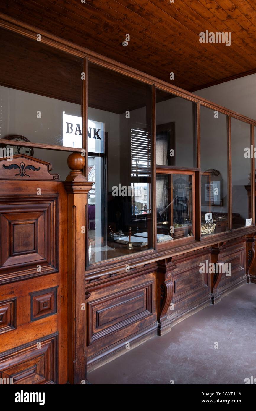 Clock inside victorian bank hi-res stock photography and images - Alamy