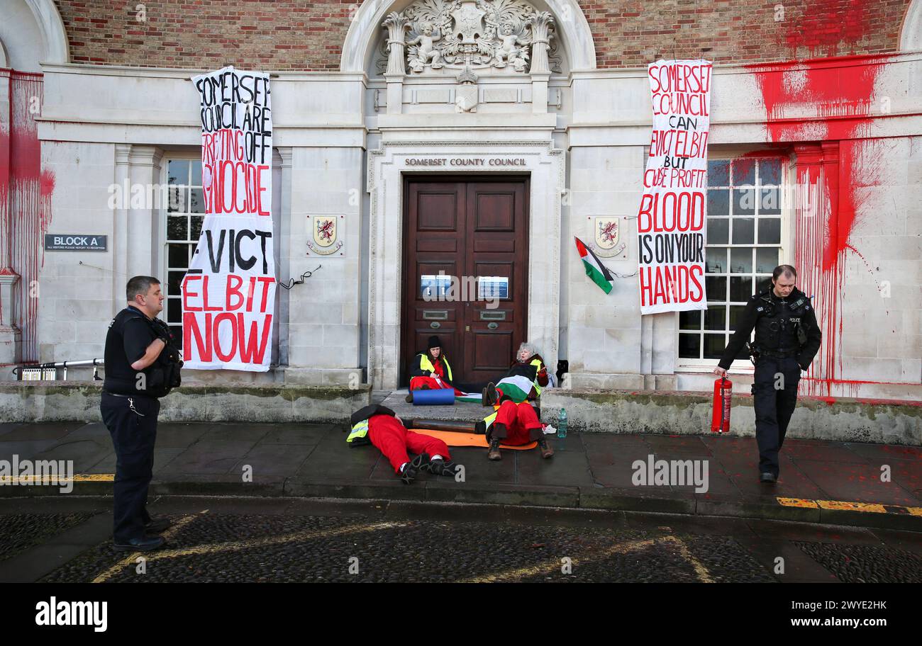 Protesters leave banners hanging on the exterior of County Hall and ...