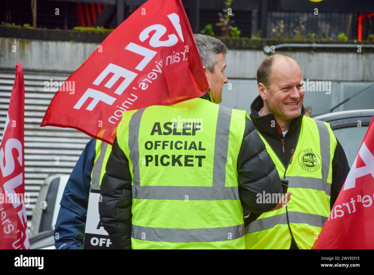 London, UK. 5th April 2024. ASLEF train drivers' union picket outside ...