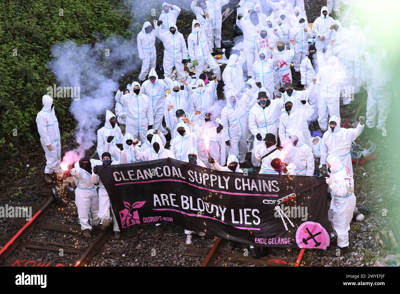 Coal supply chains hi-res stock photography and images - Alamy