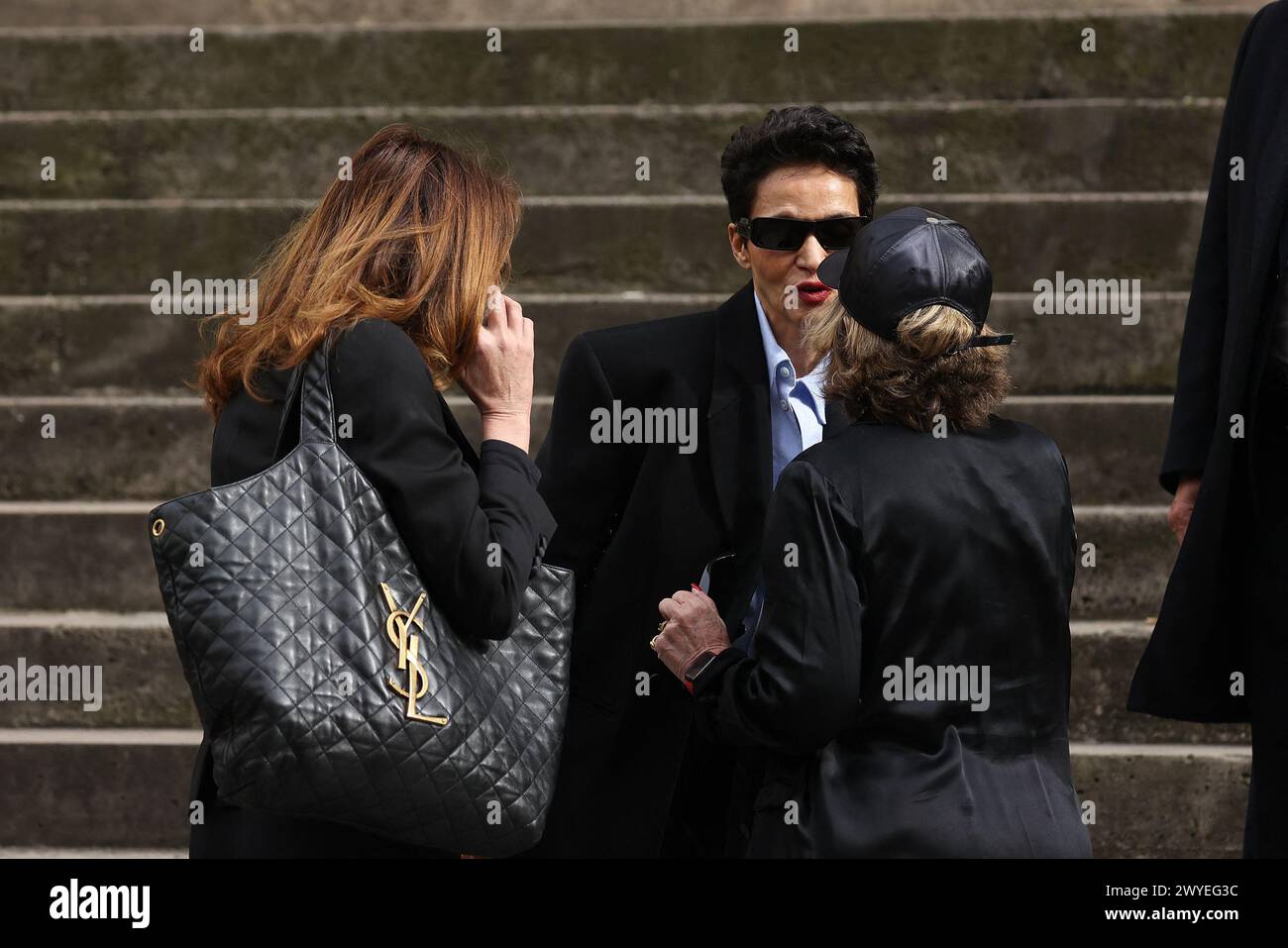 Paris, France. 06th Apr, 2024. Carla Bruni and Farida Khelfa arriving ...