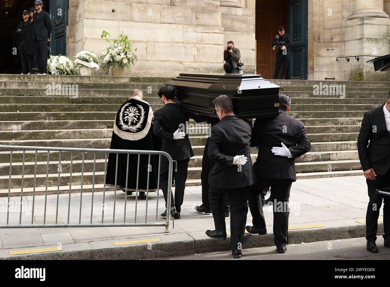 Paris, France. 06th Apr, 2024. Coffin arriving to the funeral ceremony ...