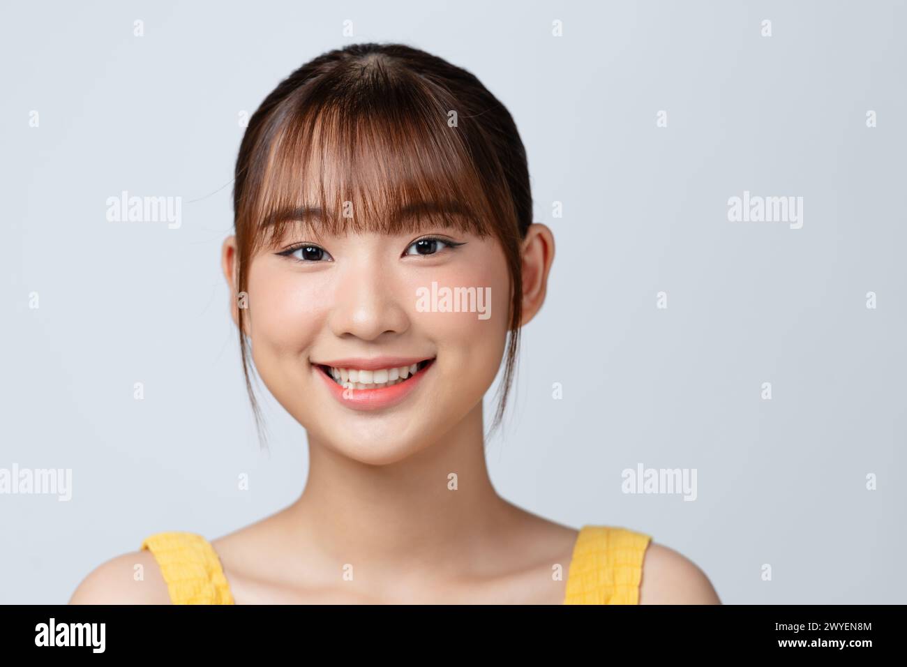 Portrait natural hi-res stock photography and images - Alamy