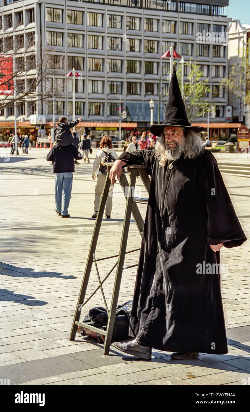 New zealand traditional costume hi-res stock photography and images - Alamy