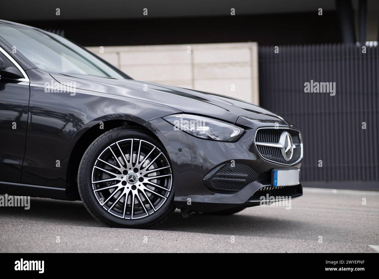 Mercedes refinement hi-res stock photography and images - Alamy
