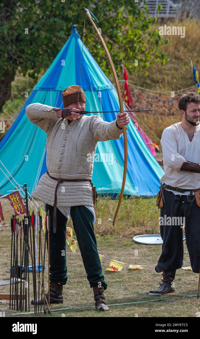 Enactors from the Bowlore troupe in medieval period costume at their ...