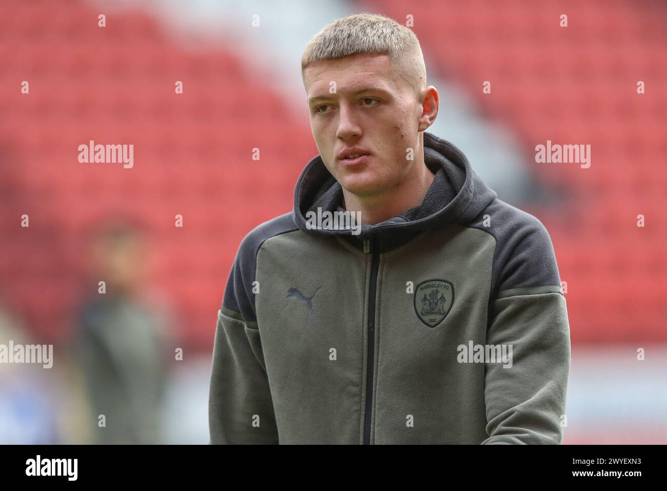 Rogan Ravenhill of Barnsley during the Sky Bet League 1 match Charlton ...