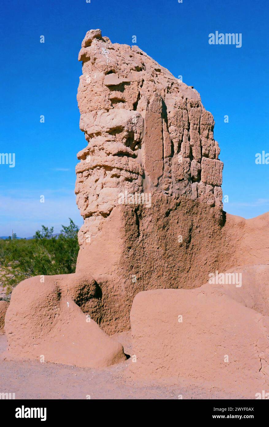 Ancient Casa Grande Ruins National Monument of the Pre-columbian ...