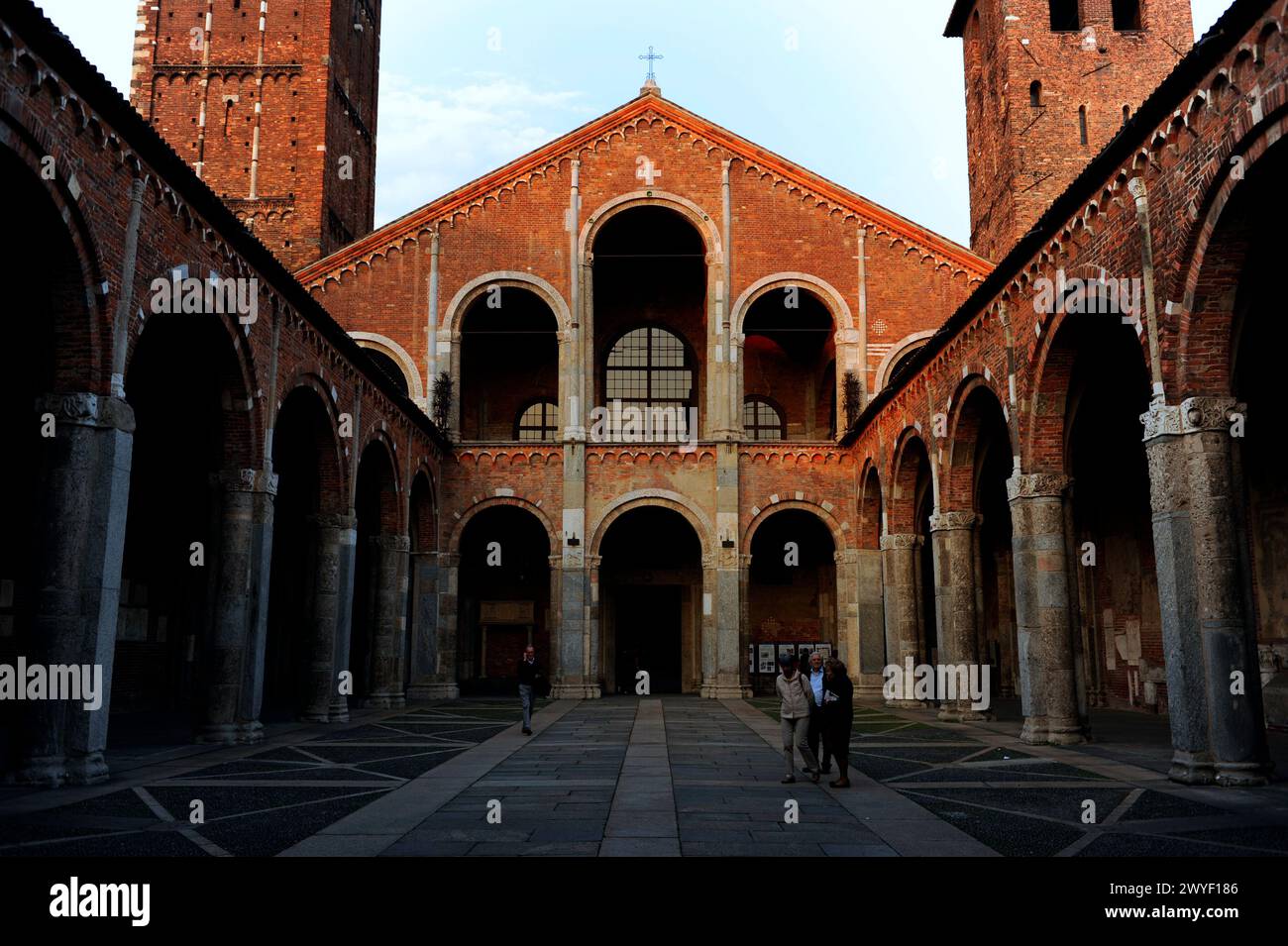 Basilica di sant ambrogio hi-res stock photography and images - Alamy