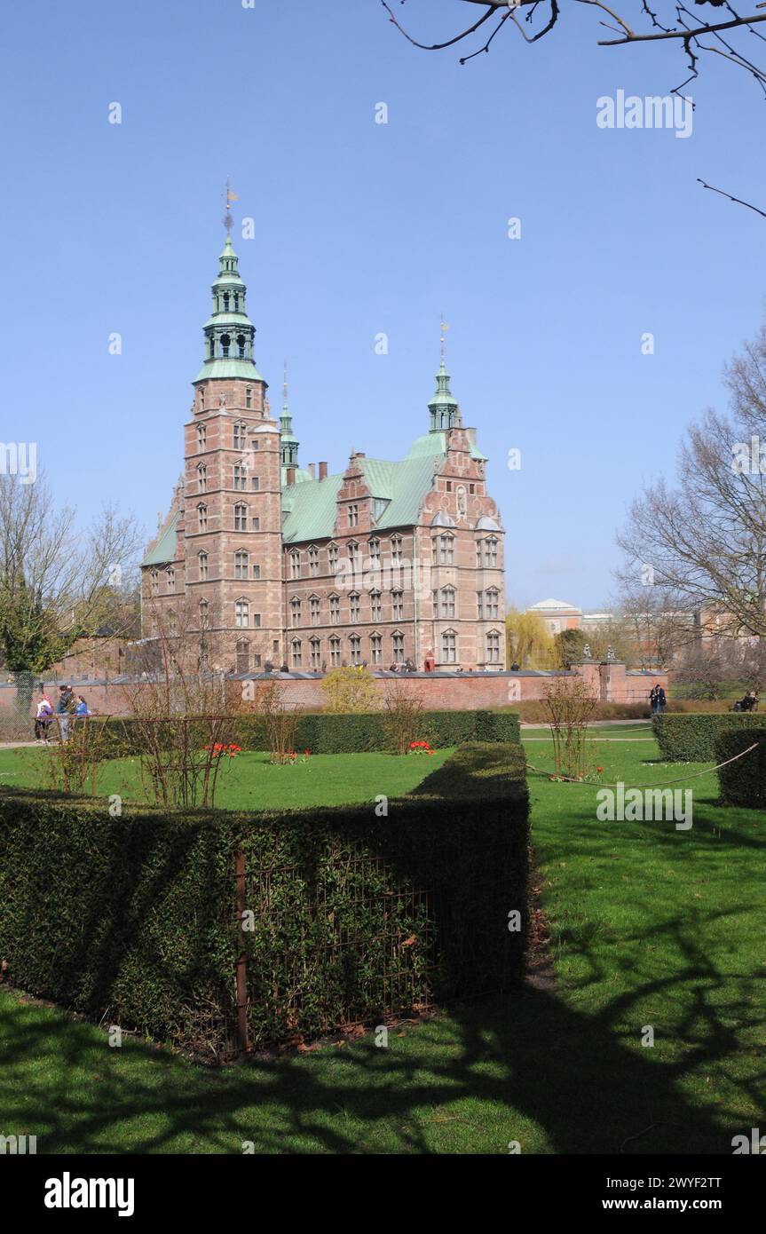 Copenhagen/ Denmark/06 April 2024/Visitors enjoy danish springs weather ...