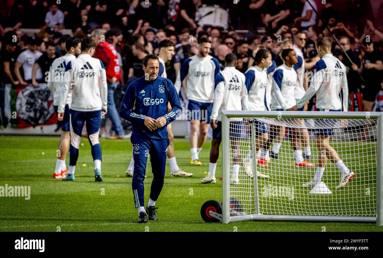 AMSTERDAM - Ajax coach John van 't Schip during a training of Ajax at ...