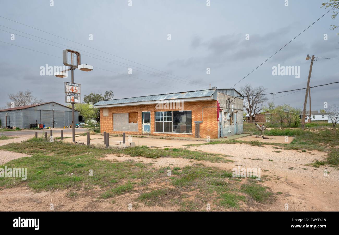 Old abandoned brick gas station in Loop, Texas, United States Stock ...
