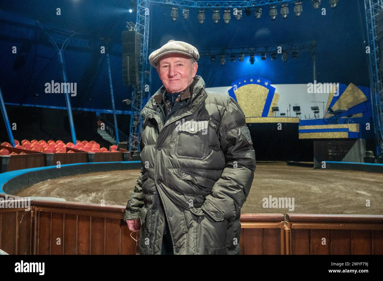 Piste equestre hi-res stock photography and images - Alamy