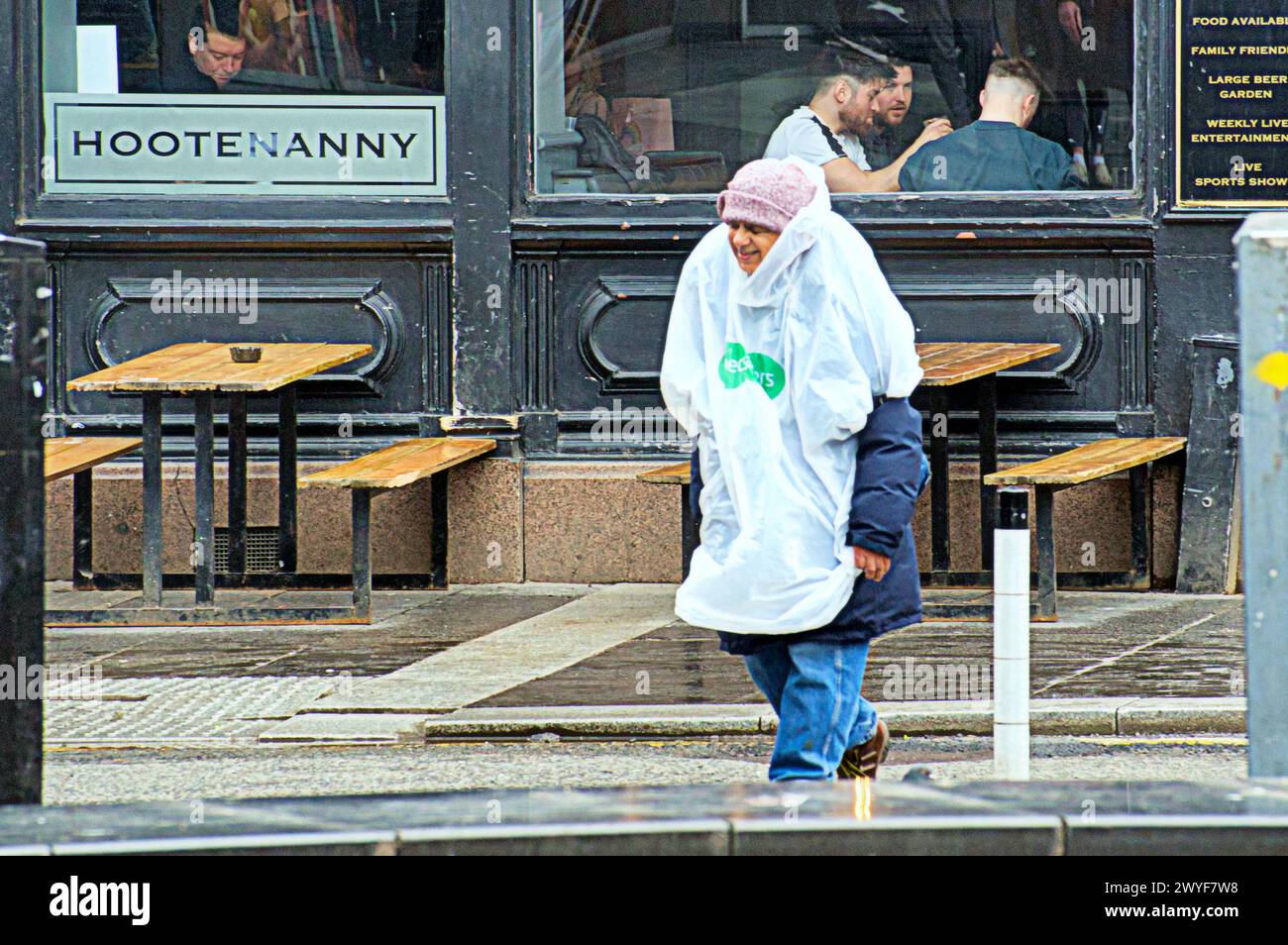Glasgow, Scotland, UK. 6h April, 2024: UK Weather: Storm Kathleen winds ...
