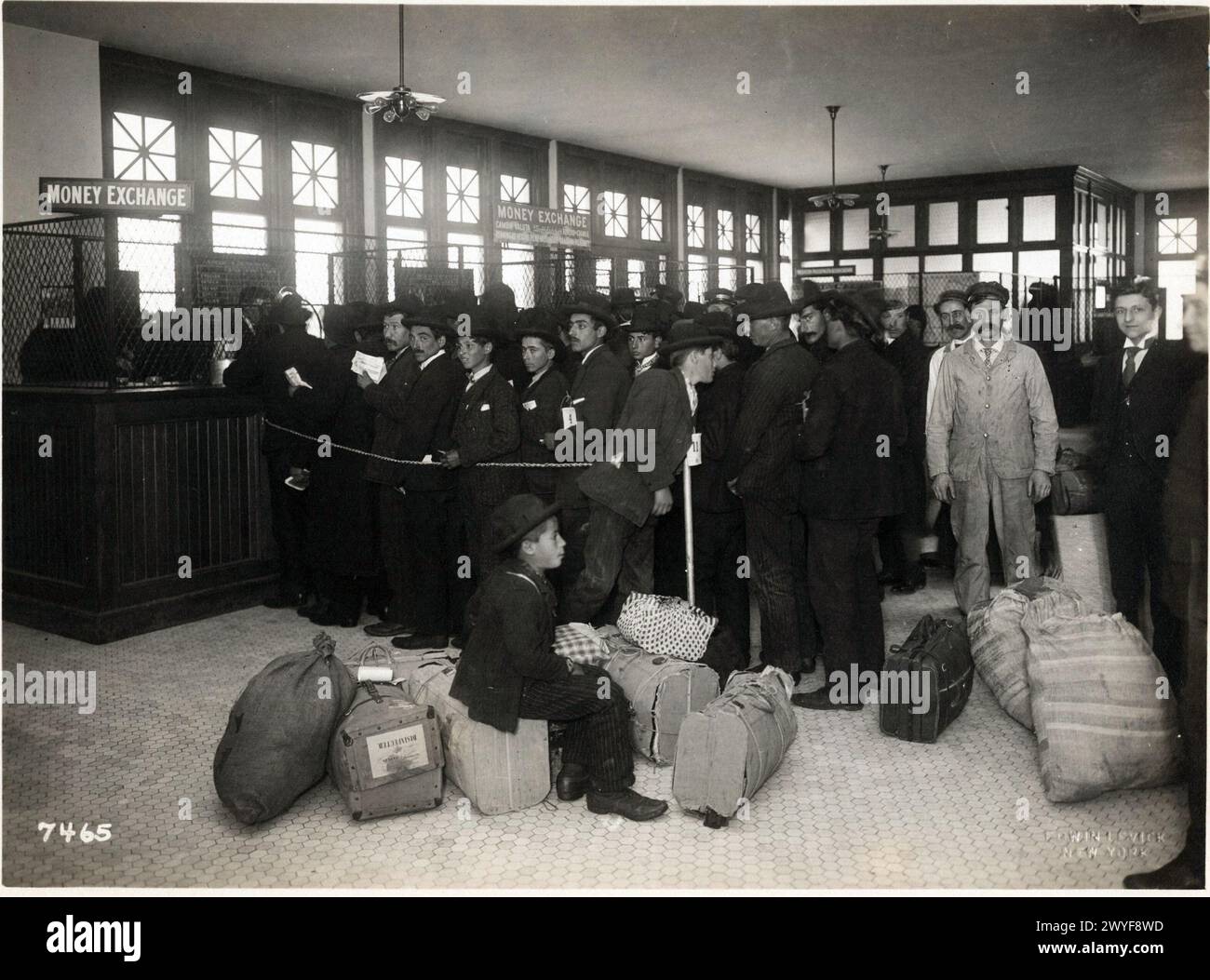 Ellis island immigrants 1900s hi-res stock photography and images - Alamy