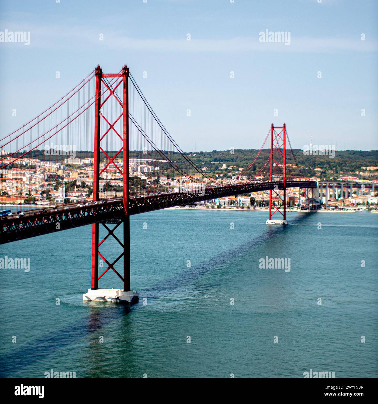 Ponte 25 de Abril, Lisbon Stock Photo - Alamy