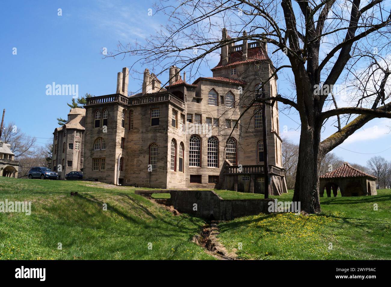 Fonthill Castle, was the home of the archaeologist and tile maker Henry ...