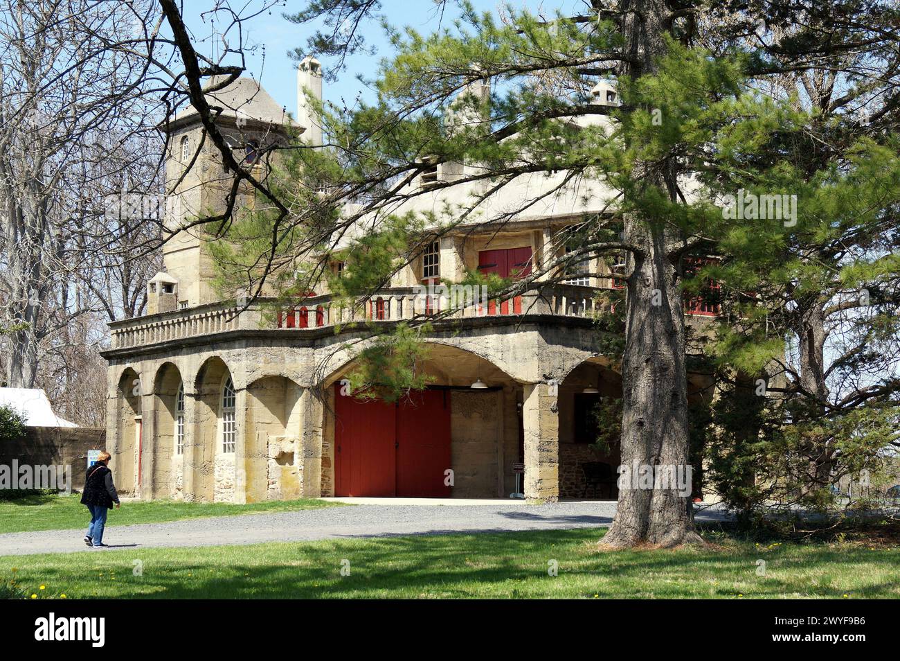 Fonthill Castle, built between 1908 and 1912, used an original method ...